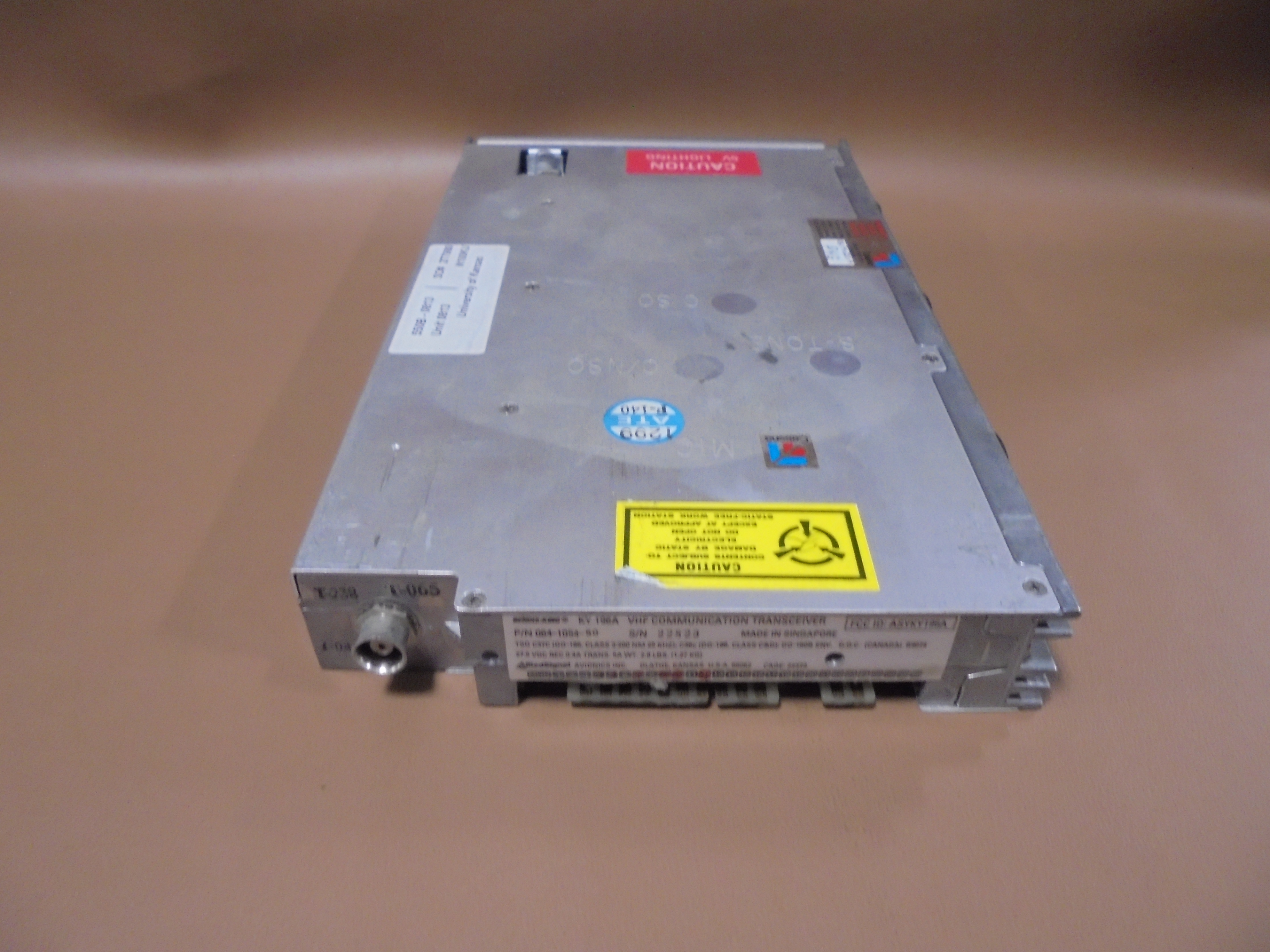 064-01054-0050 – KY-196A – VHF COMM – Avionics Sales Corporation